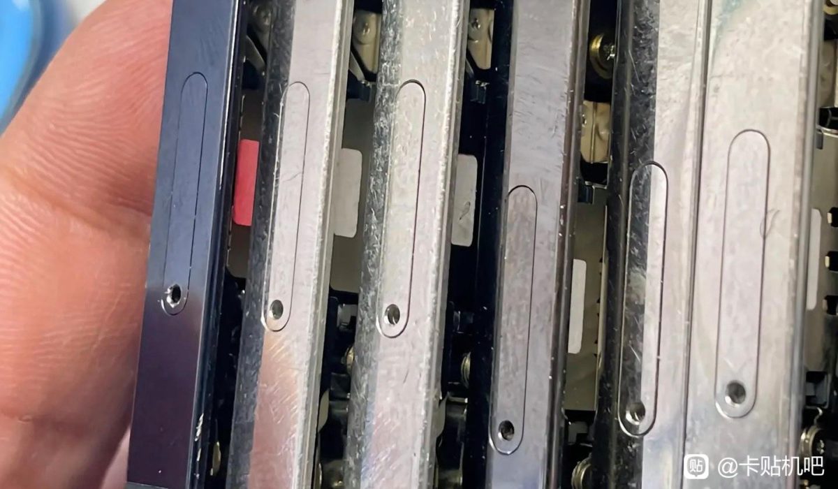 自主研發 華強北推出帶實體 SIM 卡槽的美版 iPhone 14 Pro - PCM