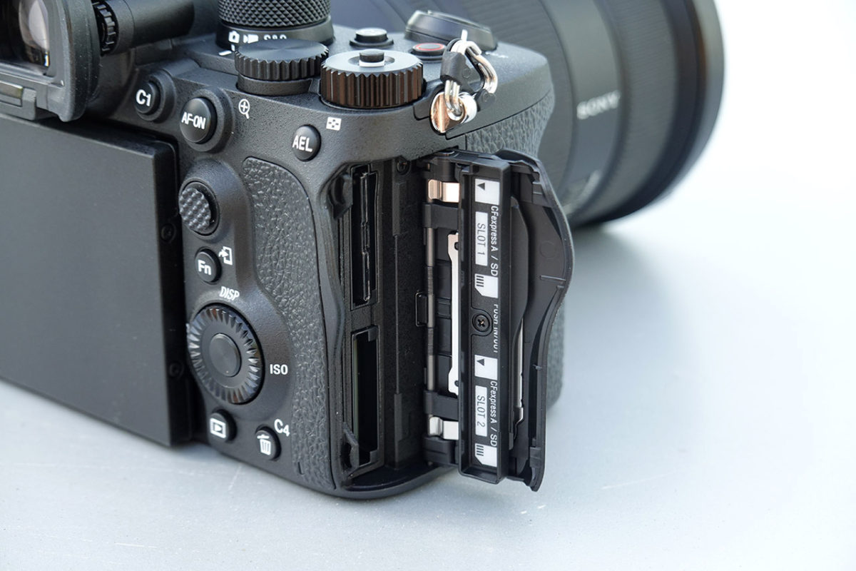 Sony A7R5 正式亮相 可拍 8K 有 AI 加持追焦更準 - PCM