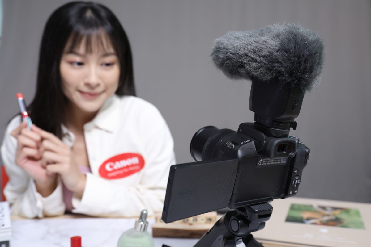 EOS M50 II 進化版 Canon EOS R50 輕巧登場 - PCM